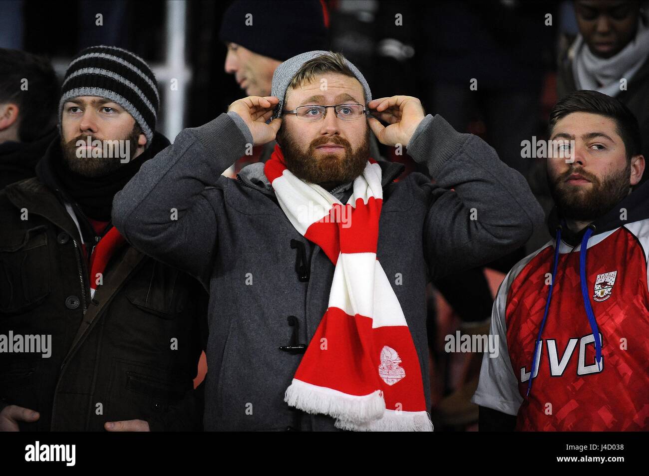 UNHAPPY ARSENAL FAN AT THE END SOUTHAMPTON V ARSENAL ST MARY'S STADIUM ...