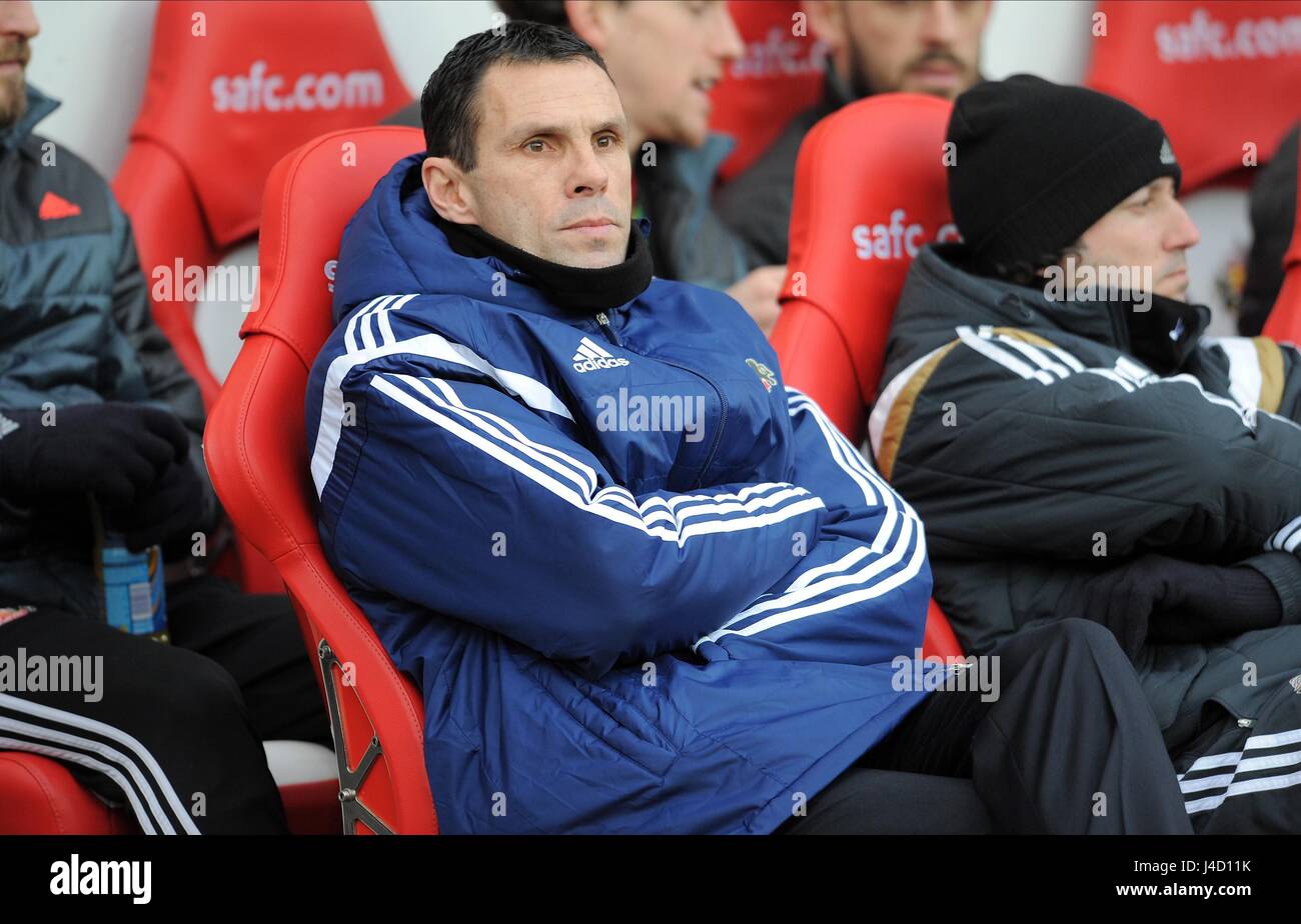 GUS POYET SUNDERLAND FC MANAGER SUNDERLAND FC MANAGER STADIUM OF LIGHT ...