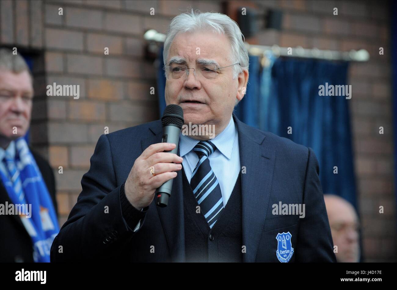 Everton chairman hi-res stock photography and images - Alamy