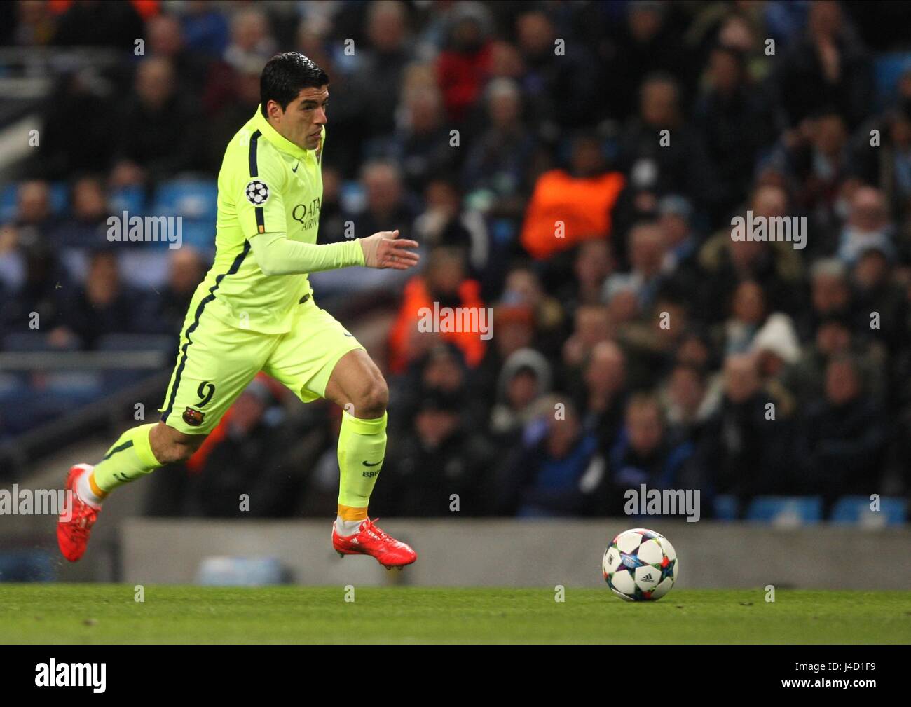 LUIS SUAREZ FC BARCELONA FC BARCELONA ETIHAD STADIUM MANCHESTER ENGLAND ...