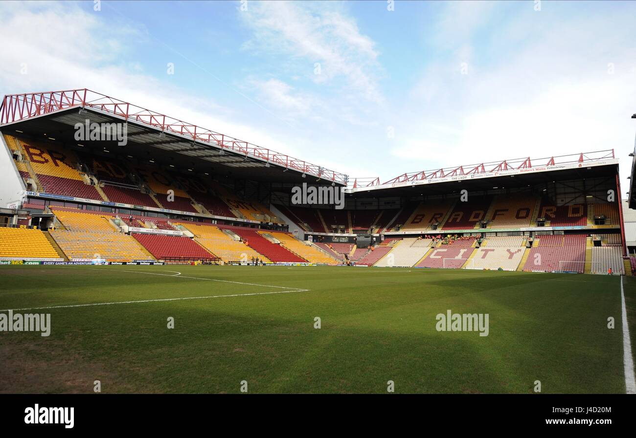VALLEY PARADE BRADFORD CITY V READING FC VALLEY PARADE BRADFORD ENGLAND ...