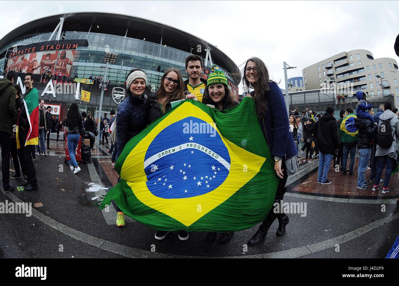 Brazil football stadium fans hi-res stock photography and images - Alamy