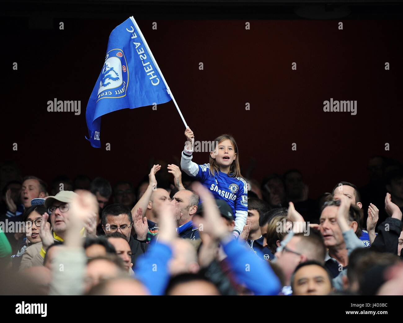 A YOUNG CHELSEA FAN ARSENAL V CHELSEA EMIRATES STADIUM LONDON ENGLAND ...