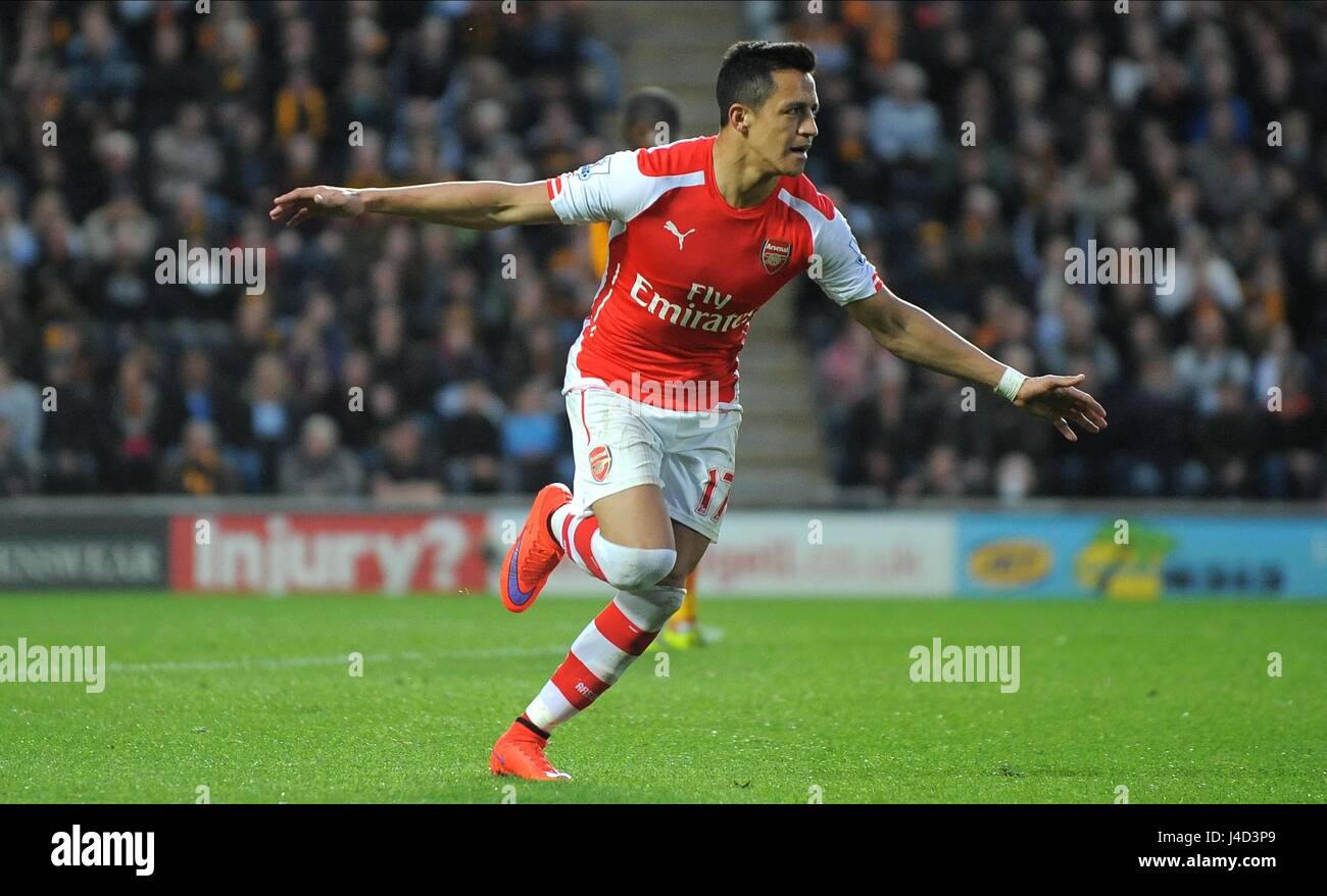 ALEXIS SANCHEZ CELEBRATES GOAL HULL CITY FC V ARSENAL KC STADIUM HULL ...
