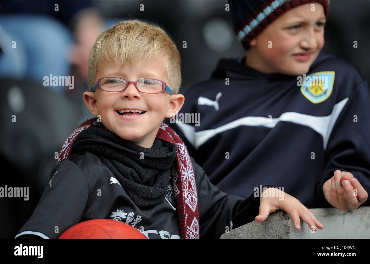 YOUNG BURNLEY FANS HULL CITY FC V BURNLEY FC HULL CITY FC V BURNLEY FC ...