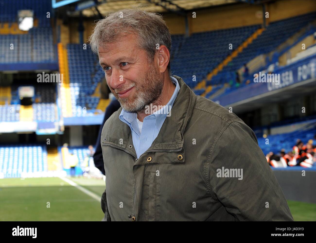 CHELSEA OWNER ROMAN ABRAMOVICH CHELSEA V CRYSTAL PALACE STAMFORD BRIDGE ...