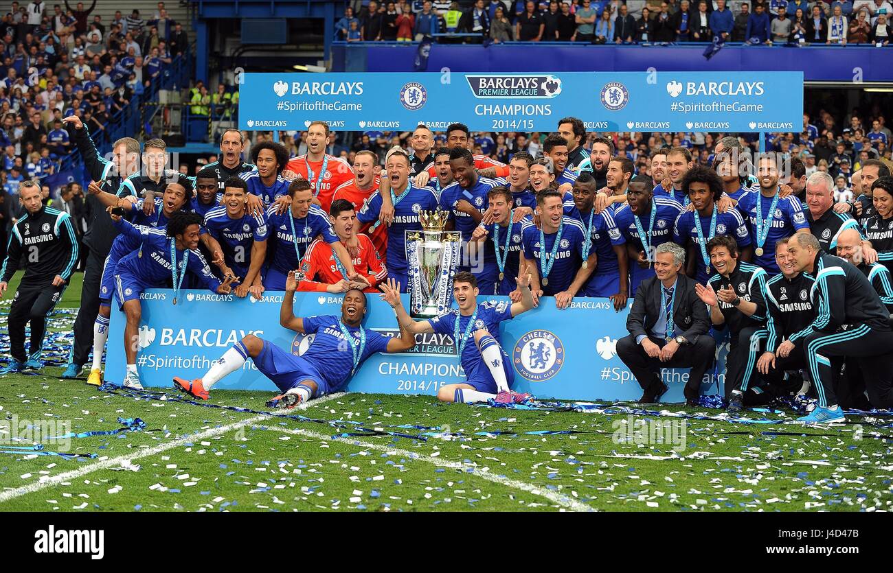 THE CHELSEA TEAM CELEBRATE CHELSEA PREMIER LEAGUE CHAMPIO STAMFORD ...