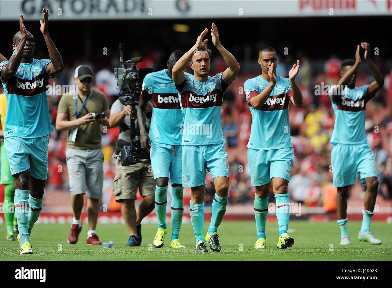 Mark noble 2015 hi-res stock photography and images - Alamy