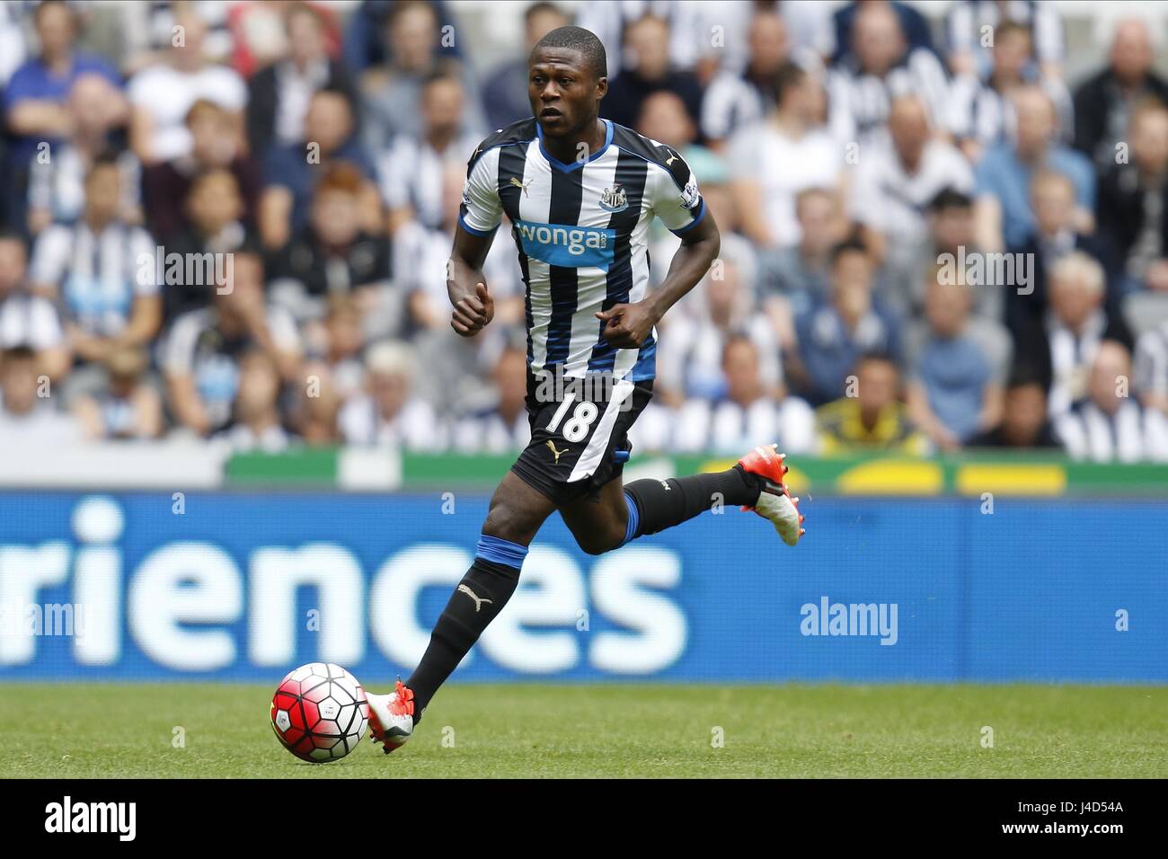 CHANCEL MBEMBA NEWCASTLE UNITED FC NEWCASTLE UNITED FC ST JAMES PARK ...
