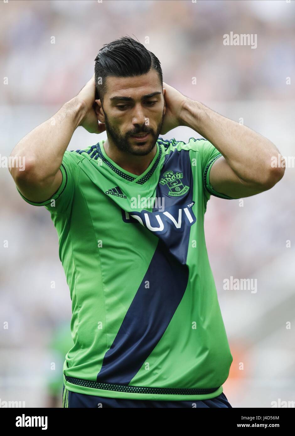 GRAZIANO PELLE SOUTHAMPTON FC SOUTHAMPTON FC ST JAMES PARK NEWCASTLE ...