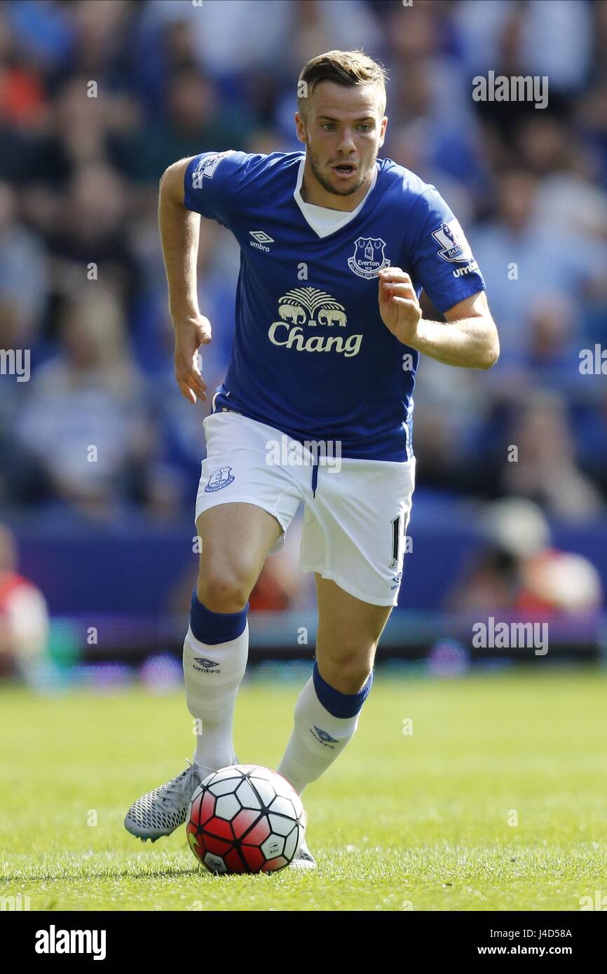 TOM CLEVERLEY EVERTON FC EVERTON FC GOODISON PARK EVERTON ENGLAND 08 ...
