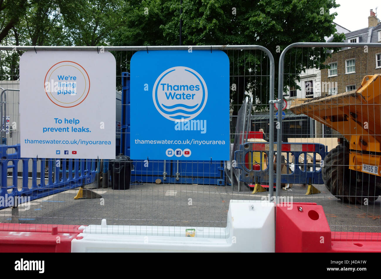 Thames Water works to improve water mains in Islington, North London ...