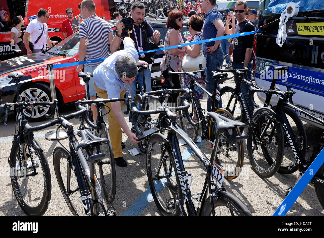 start of the giro d'italia,cycle race, alghero, sardinia, italy Stock ...