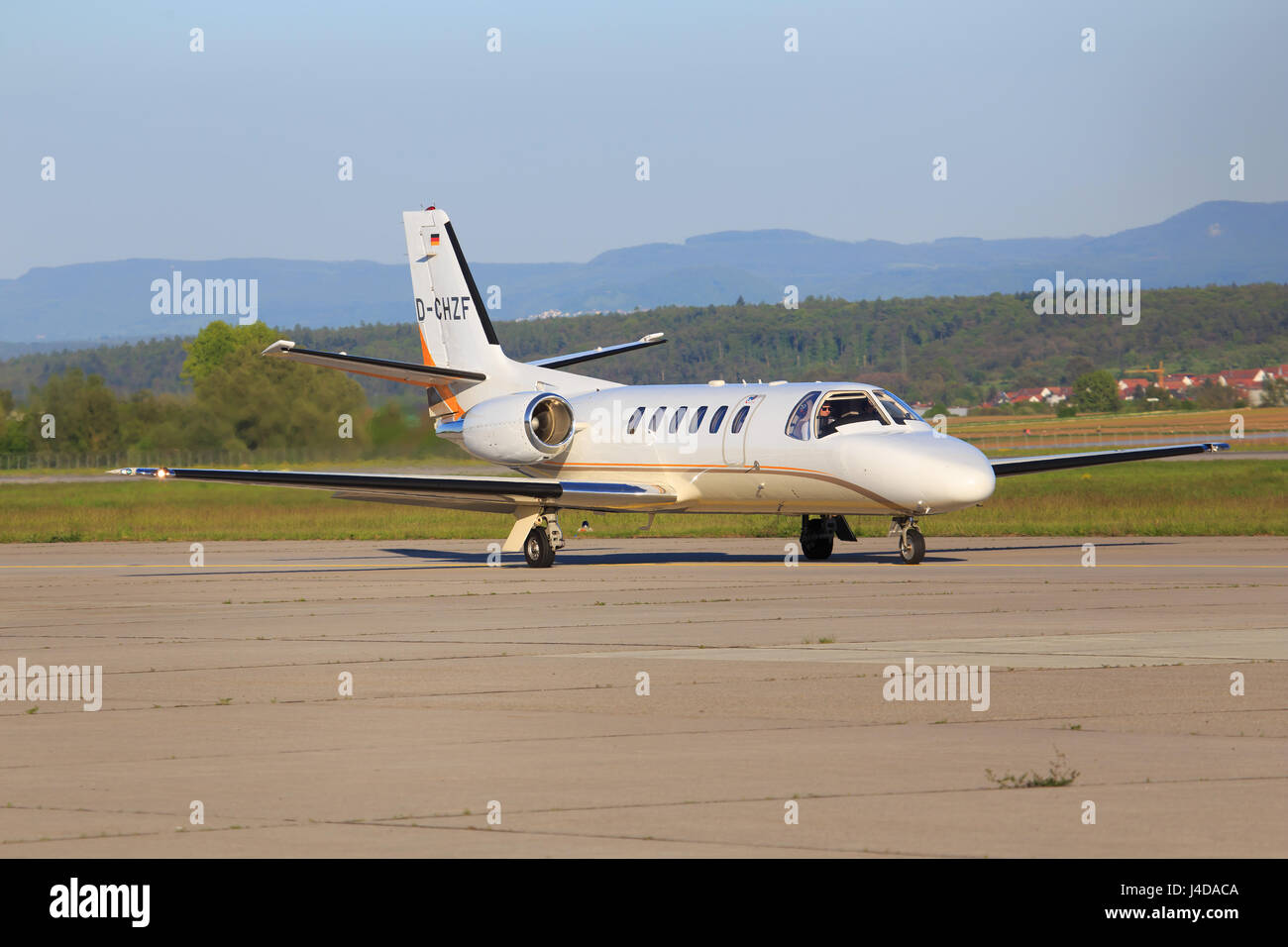 Cessna citation bravo 550 hi-res stock photography and images - Alamy