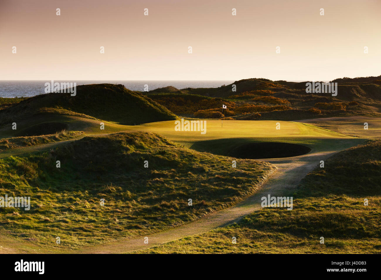 Troon golf course 8th hole hi-res stock photography and images - Alamy