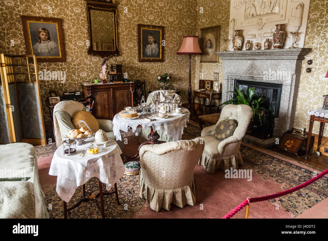 Edwardian stately home hi-res stock photography and images - Alamy