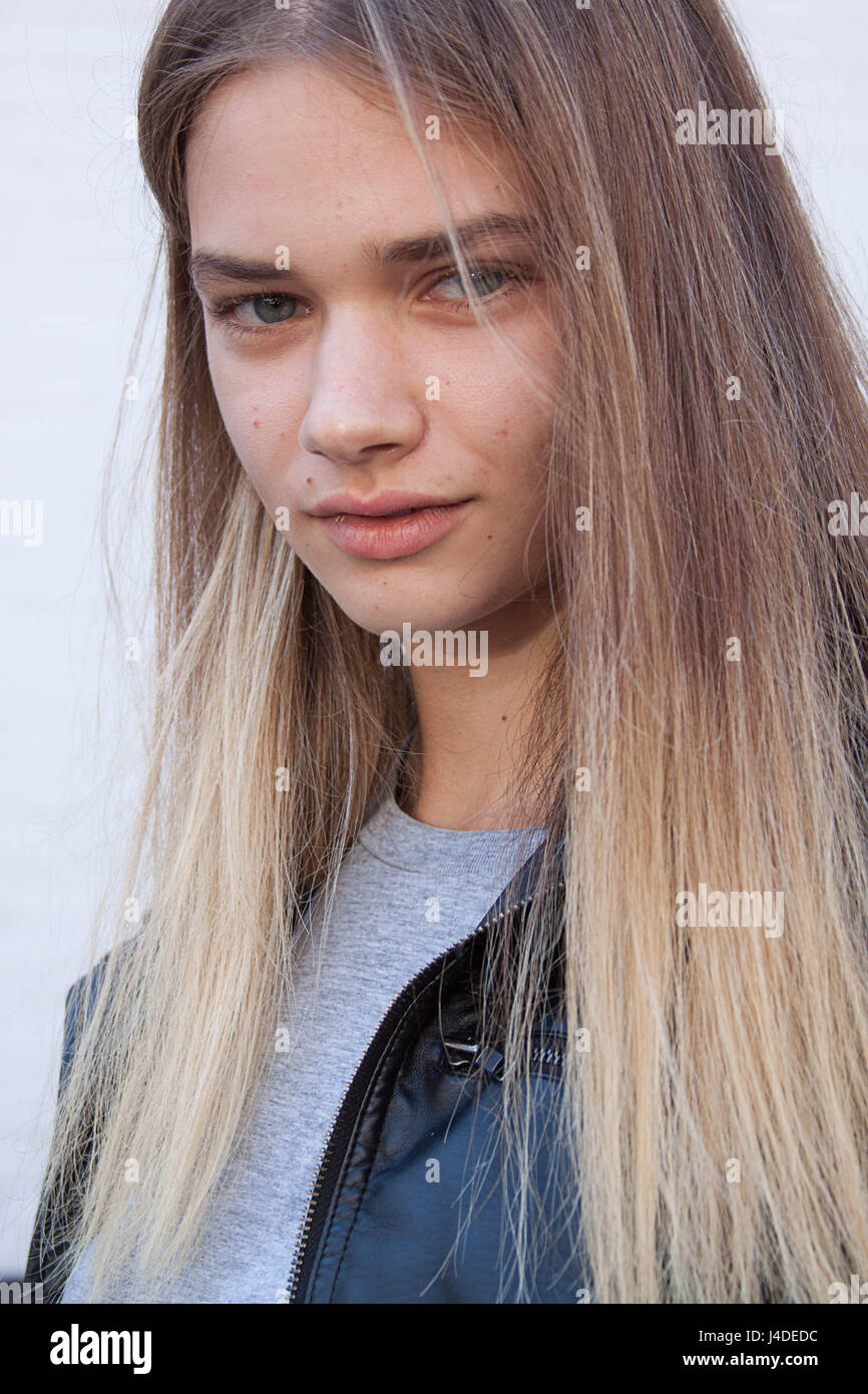 Sharon Kavjian fashion model Stock Photo - Alamy