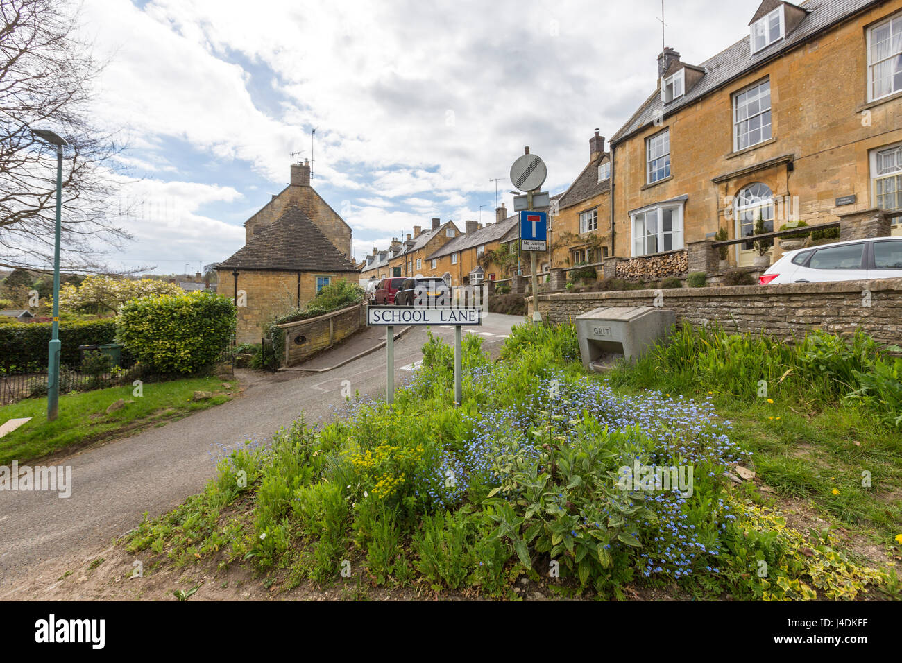 Cotswold school hi-res stock photography and images - Alamy