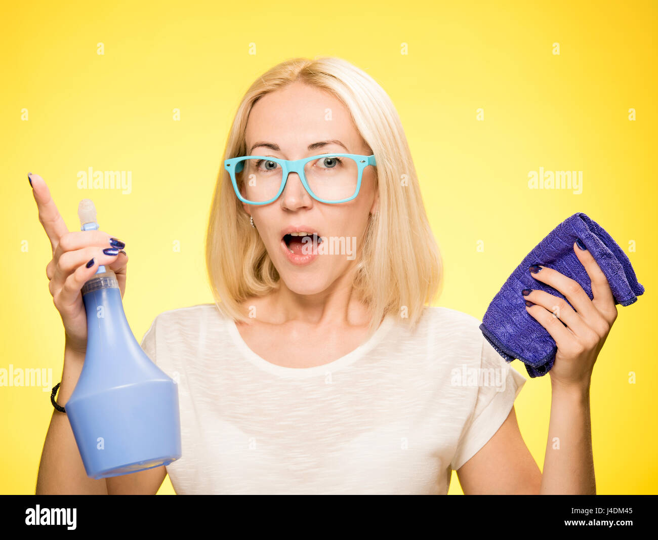 young girl is ready for the cleaning Stock Photo - Alamy