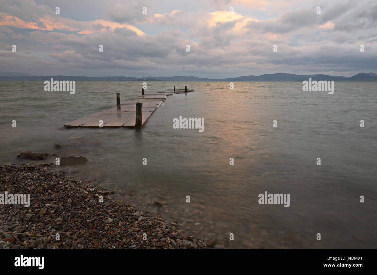 Lago lago lago lago acqua hi-res stock photography and images - Alamy