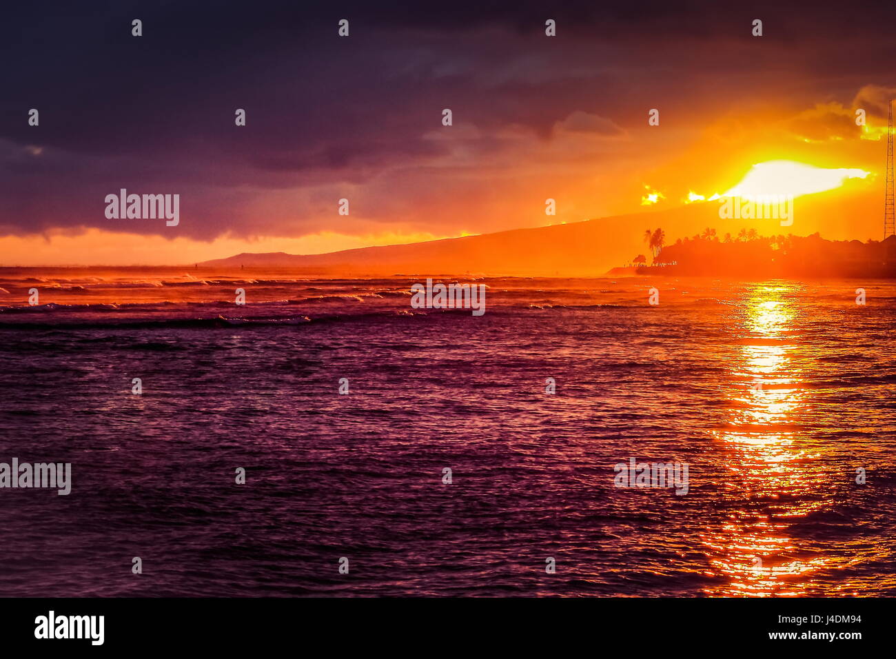 Sunset over Ala Moana Beach, Honolulu, Hawaii on Memorial Day 2016 Stock Photo - Alamy