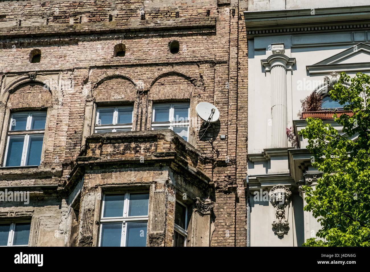 old building facade - damaged building exterior Stock Photo - Alamy
