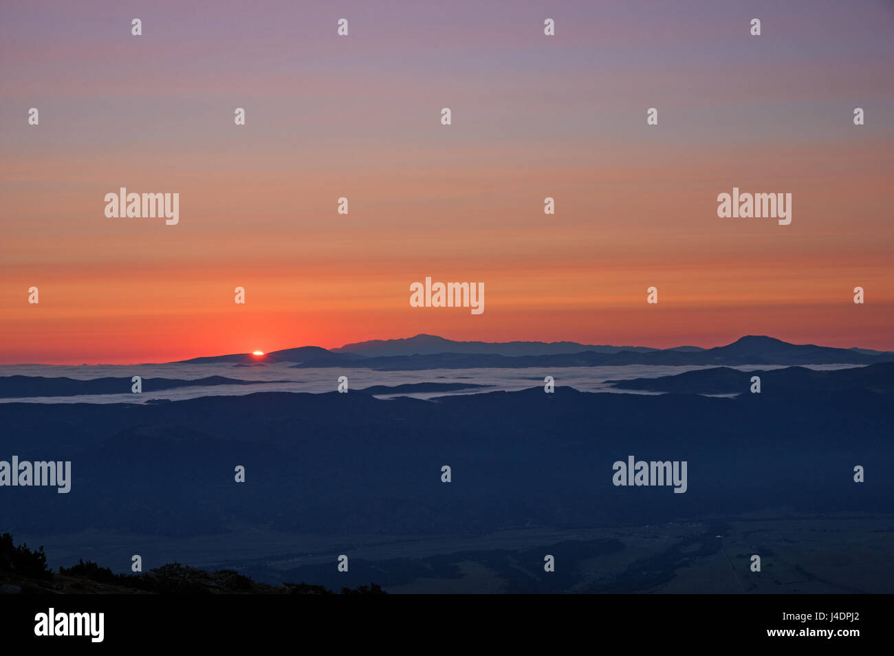 Its just beginning hi-res stock photography and images - Alamy
