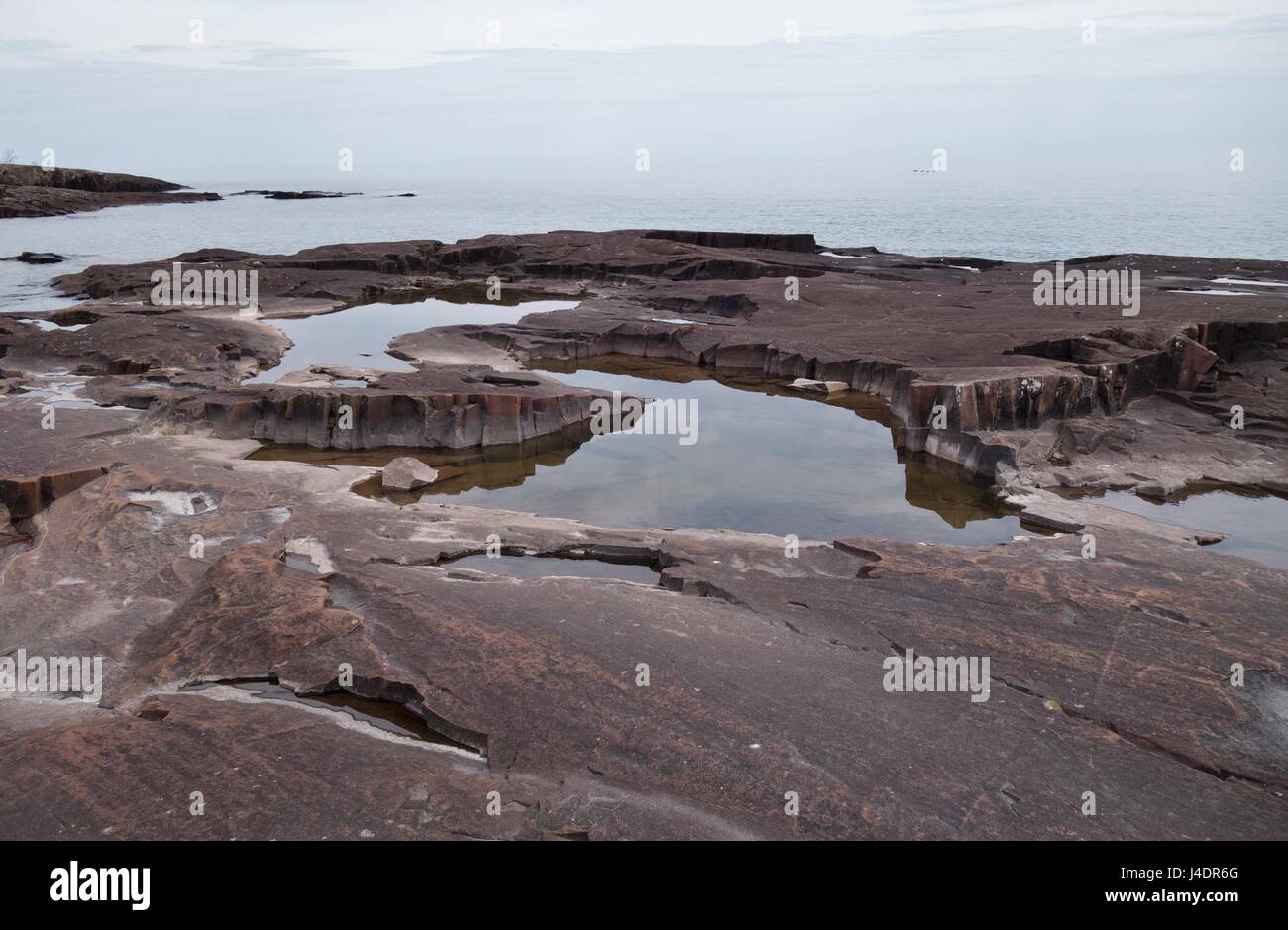 Lava rock and lake superior hi-res stock photography and images - Alamy