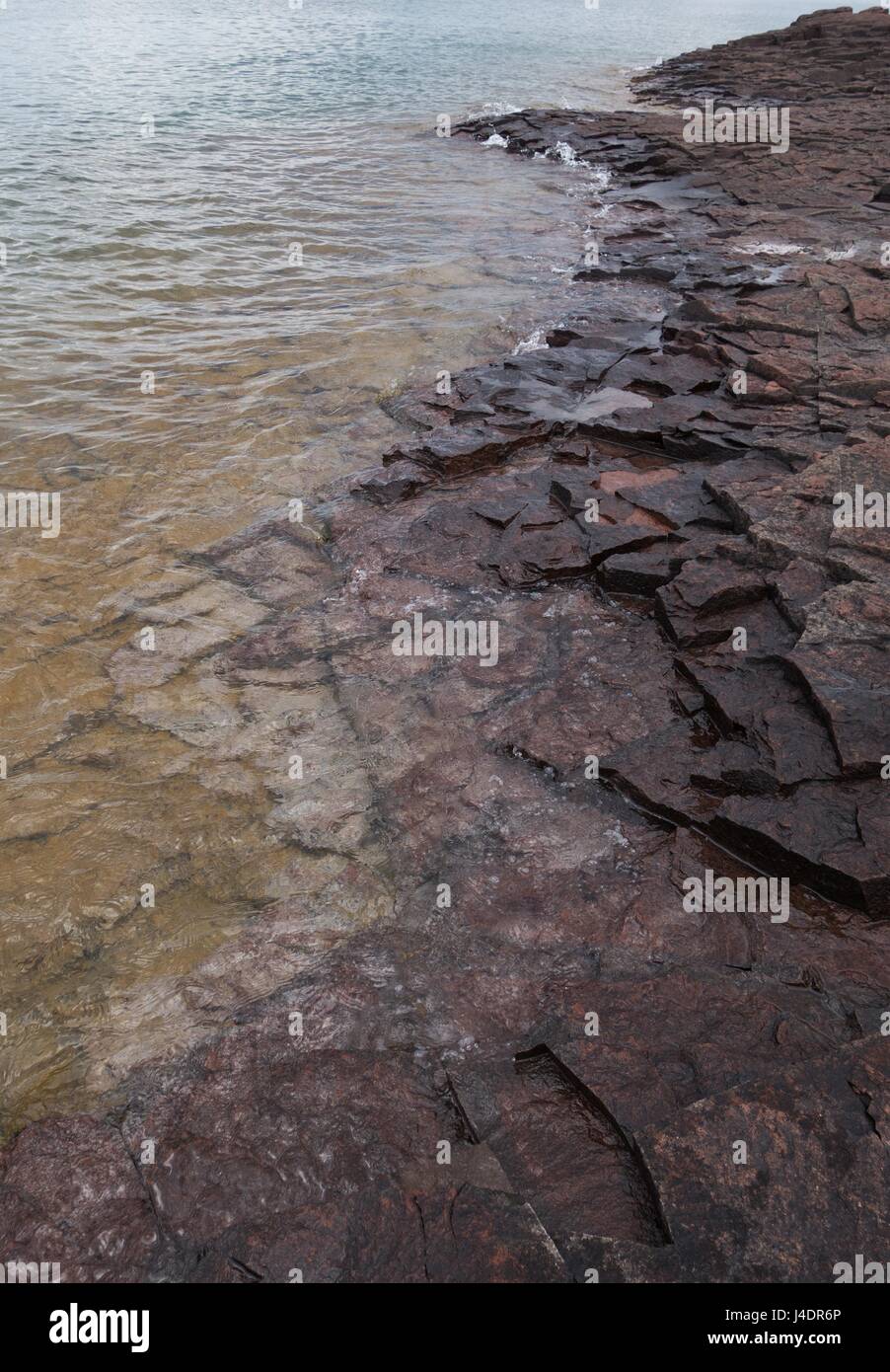 Lava rock and lake superior hi-res stock photography and images - Alamy