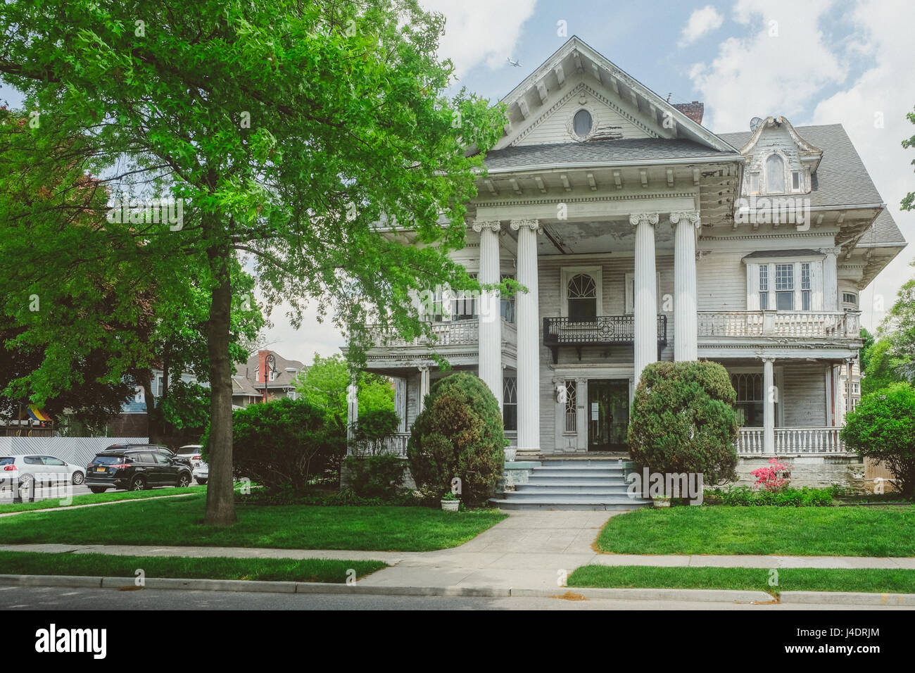 Living historic park hi-res stock photography and images - Alamy