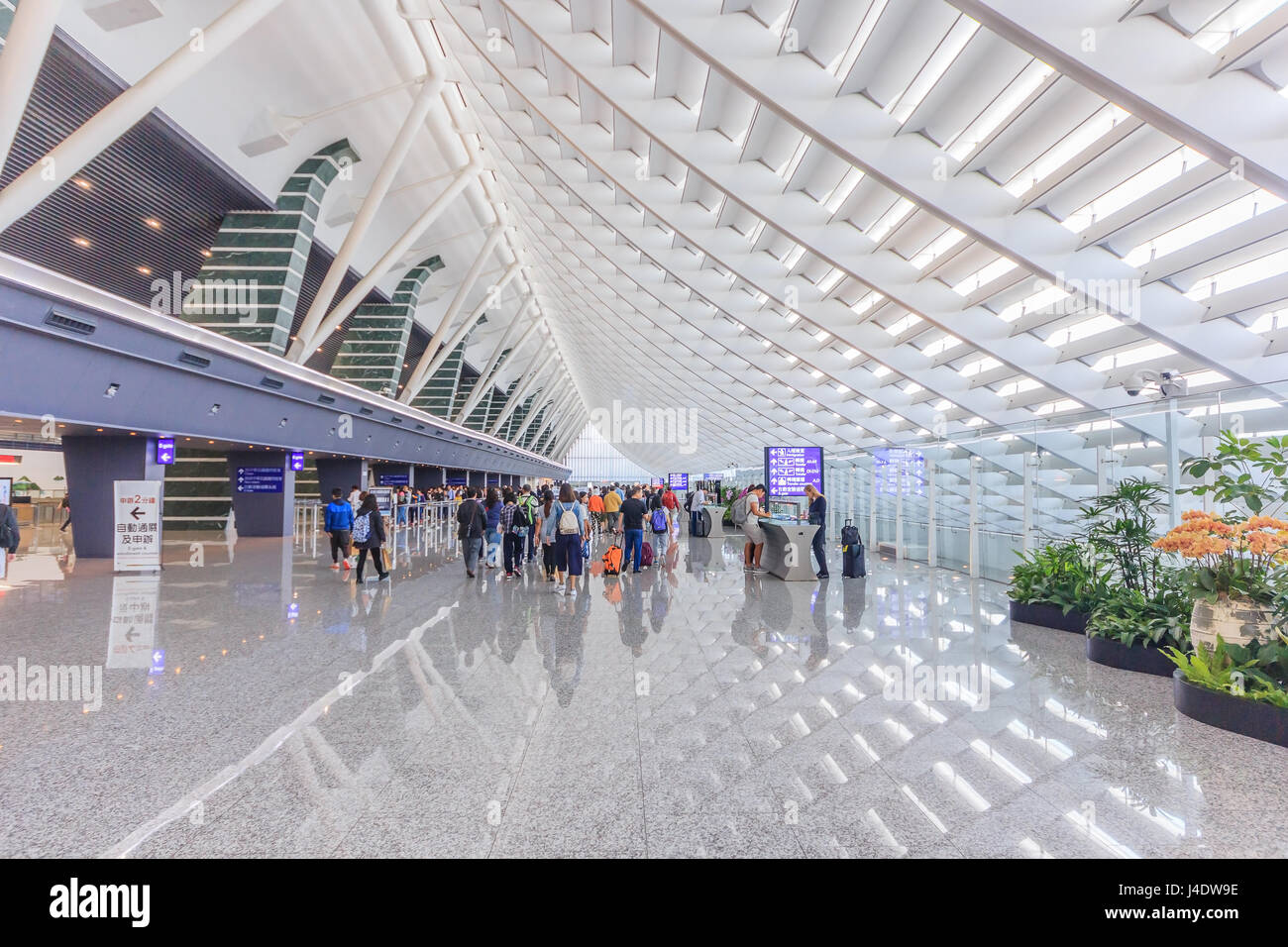 Taoyuan international airport terminal gate hi-res stock photography ...