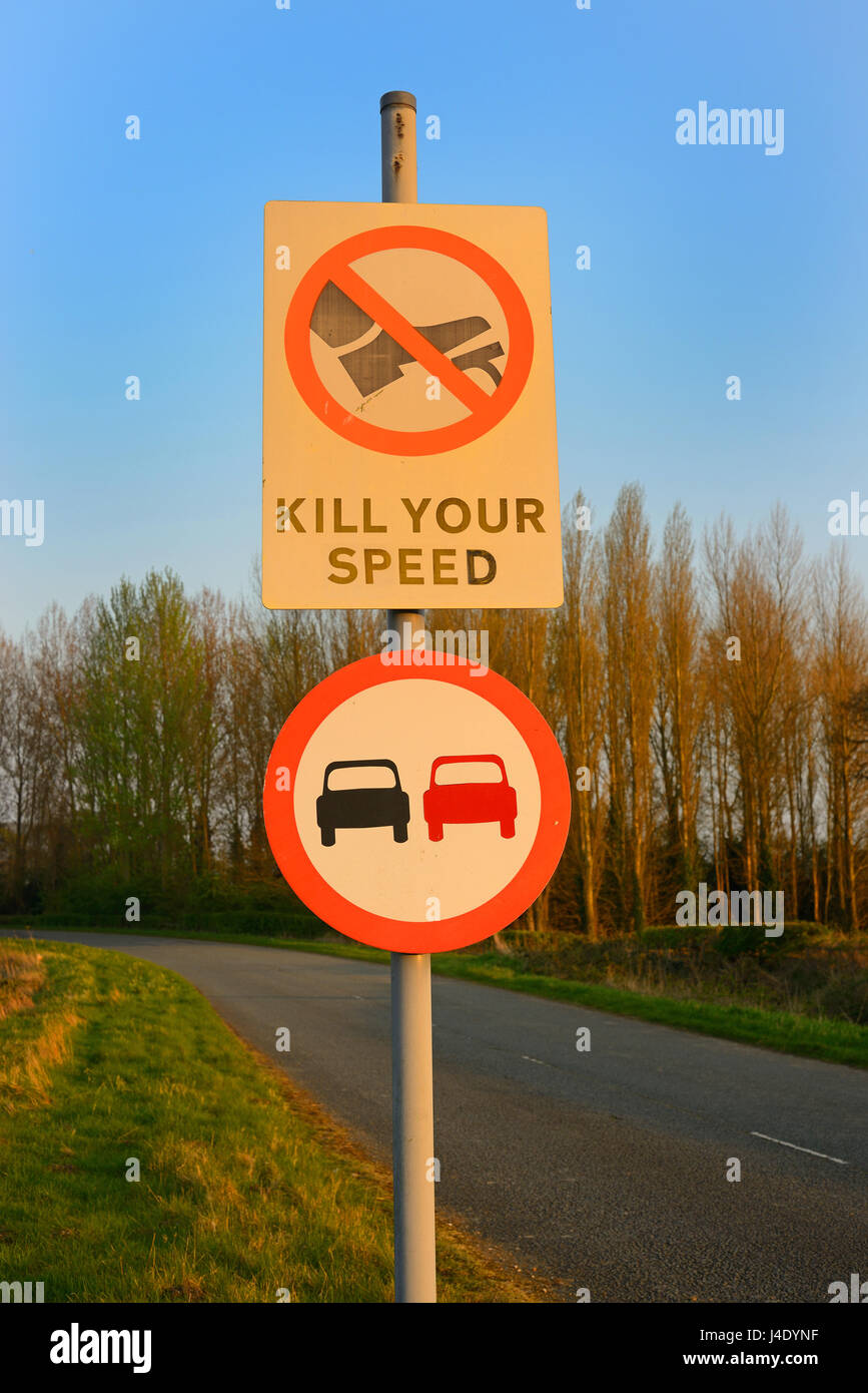 Dangerous overtaking hi-res stock photography and images - Alamy