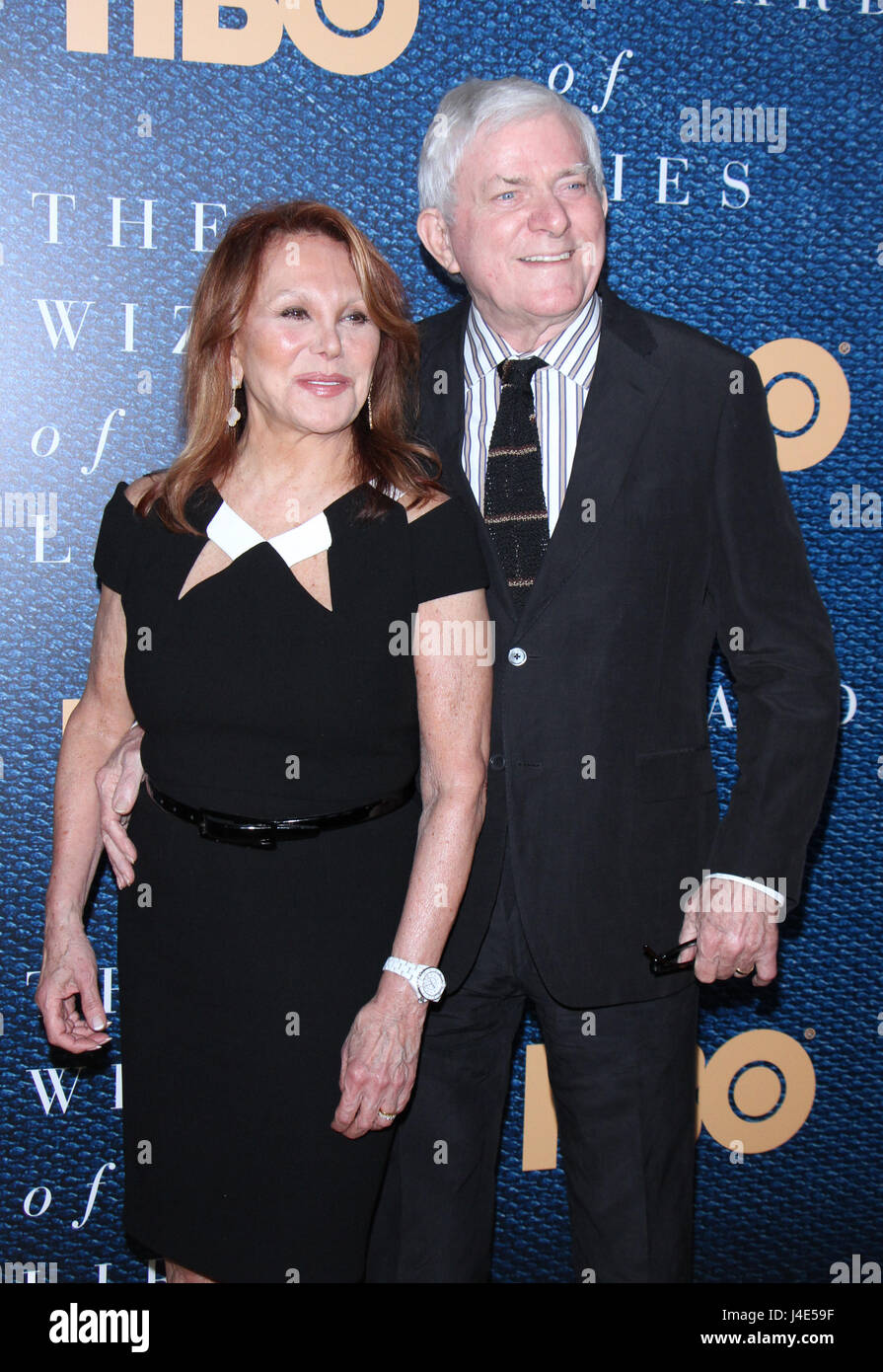 Marlo thomas and phil donahue hi-res stock photography and images - Alamy