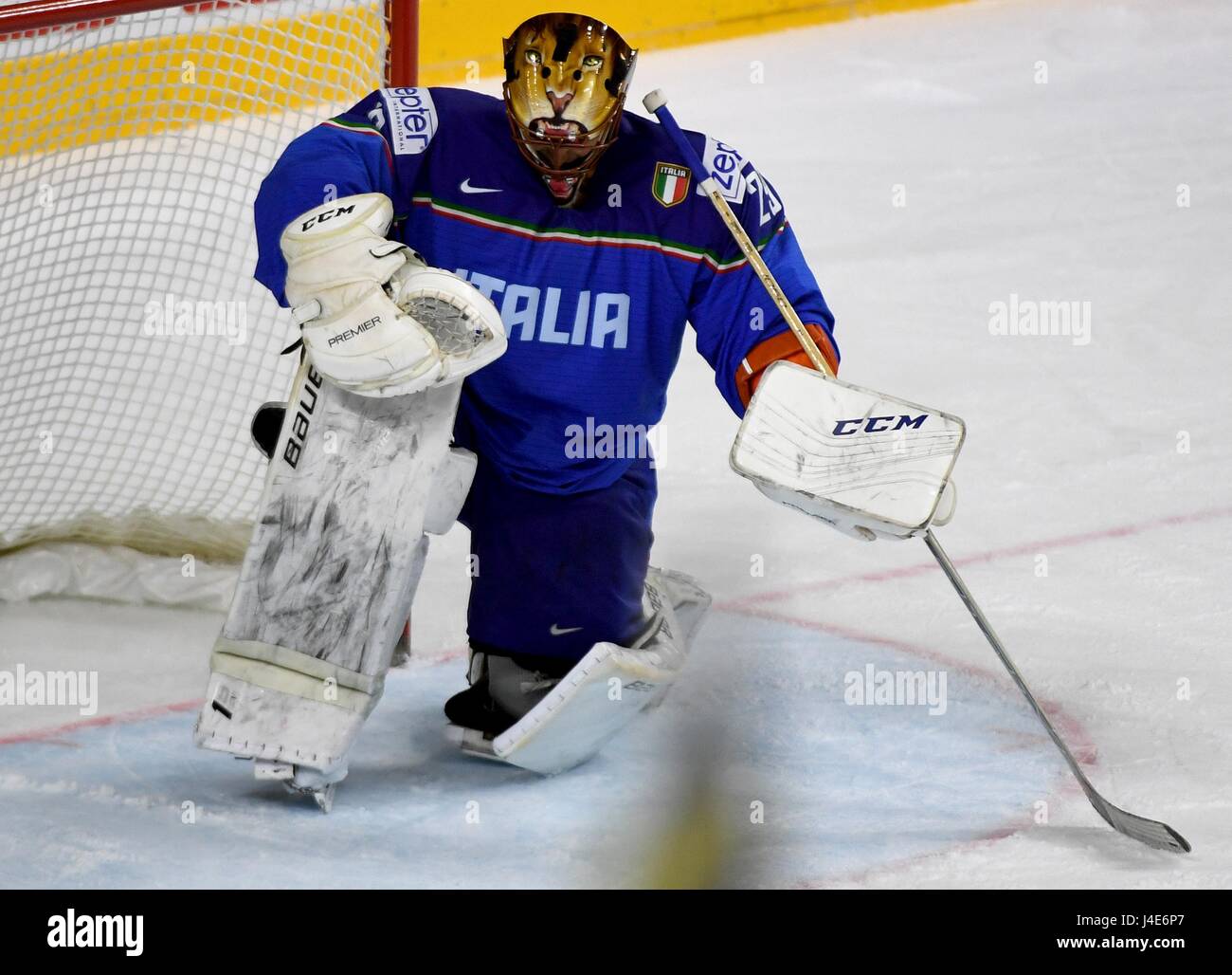 Cologne, Germany. 12th May, 2017. Italy's goalkeeper Frederic Cloutier ...