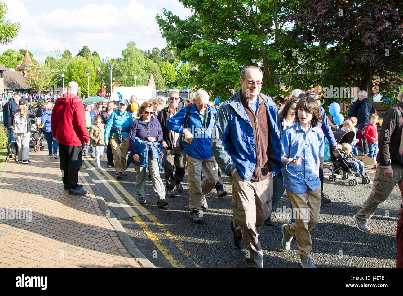 Walk 5km hi-res stock photography and images - Alamy