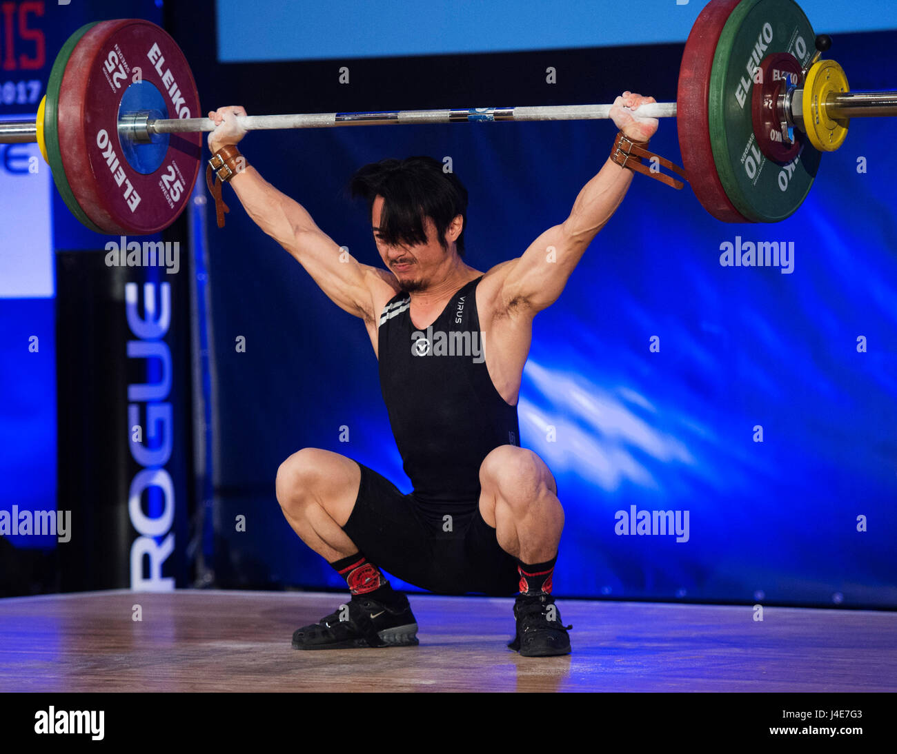 Lombard, Illinois, USA. 12th May, 2017. Andrew Cheung competes in the ...