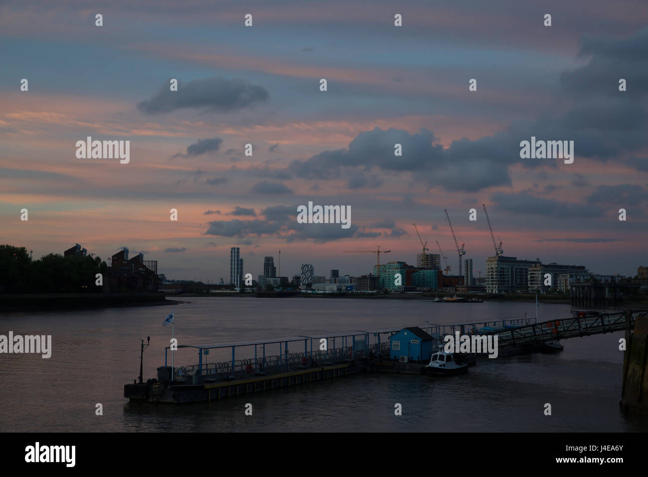 Sunsetting eye hi-res stock photography and images - Alamy