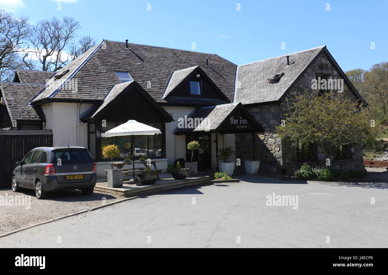 The inn on the tay hi-res stock photography and images - Alamy