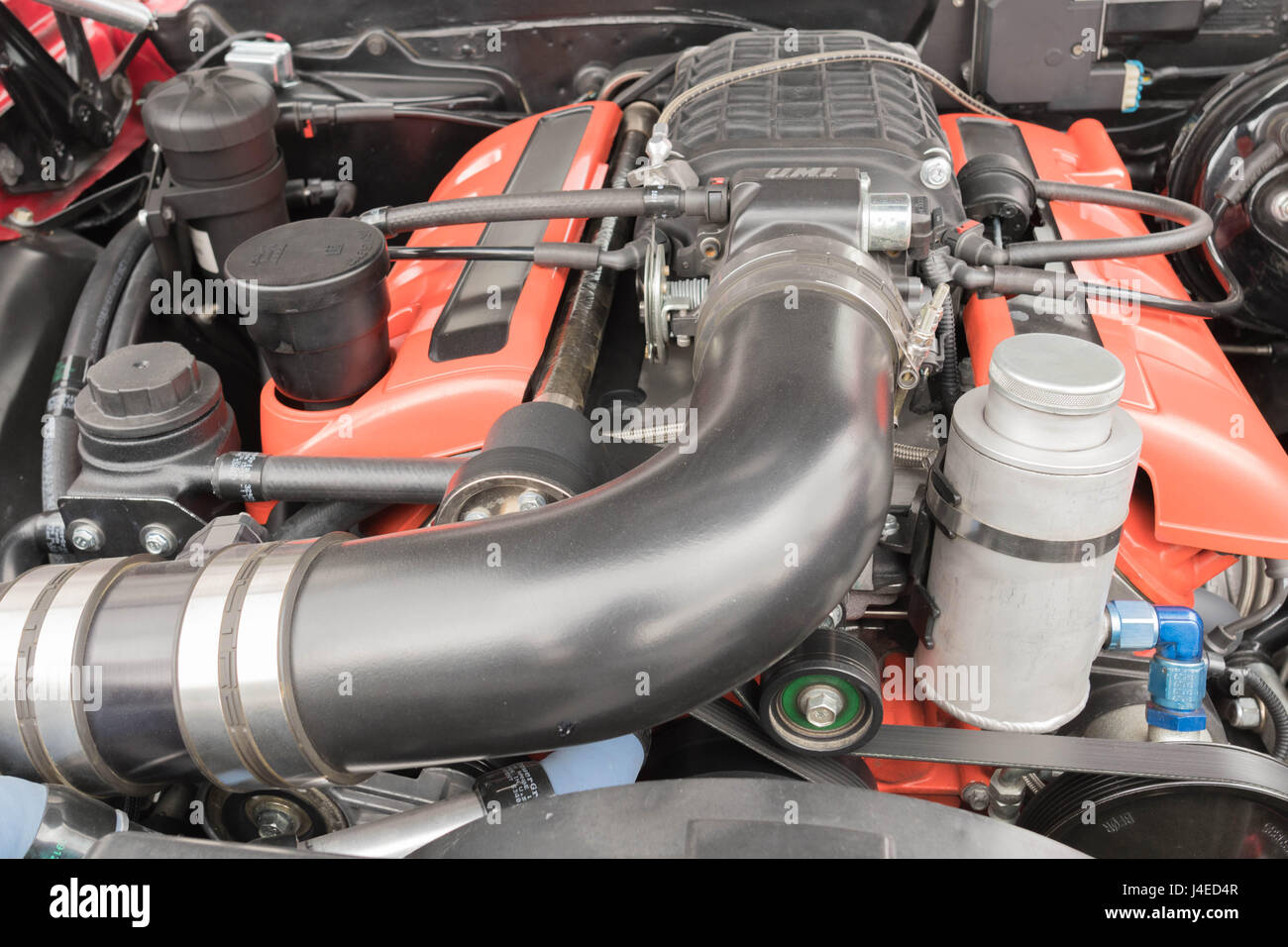 Chevrolet camaro engine hi-res stock photography and images - Alamy