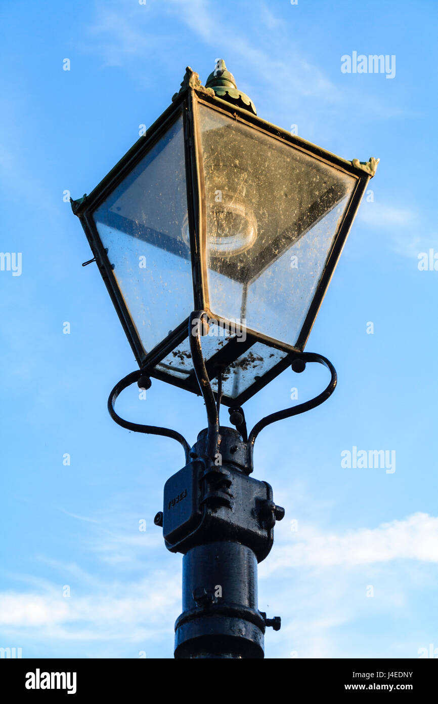 Victorian street light hi-res stock photography and images - Alamy
