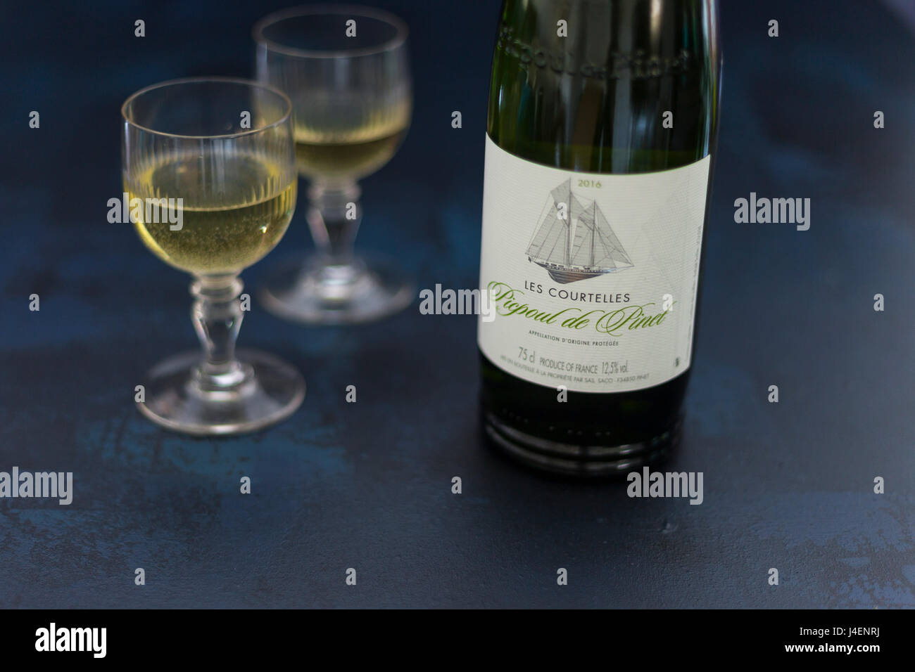 French wine label hi-res stock photography and images - Alamy