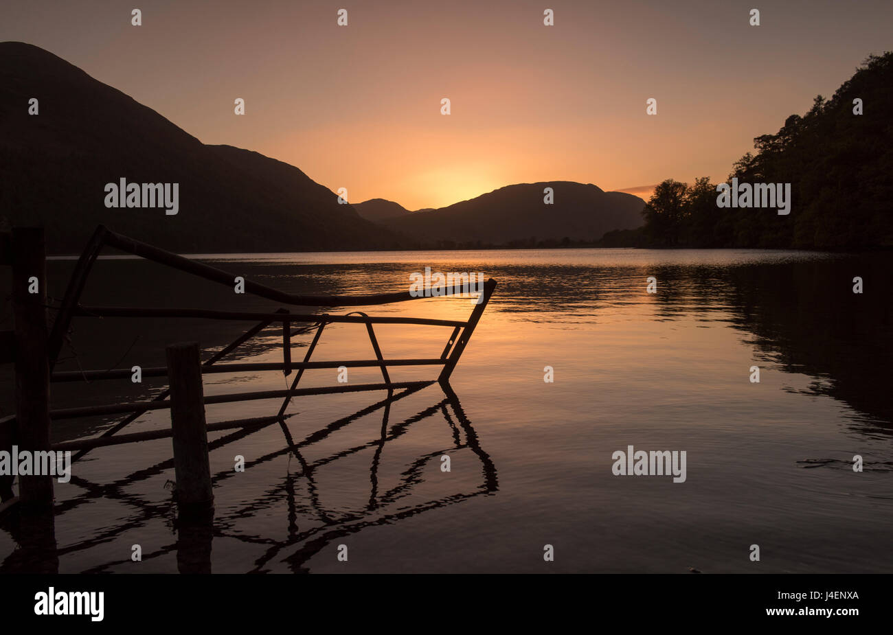 Sunset on Buttermere in the Lake District, Cumbria England UK Stock ...