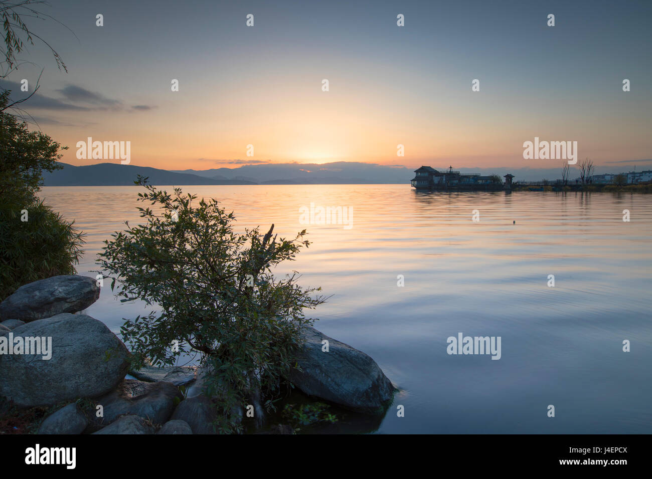 Dali lake china hi-res stock photography and images - Alamy