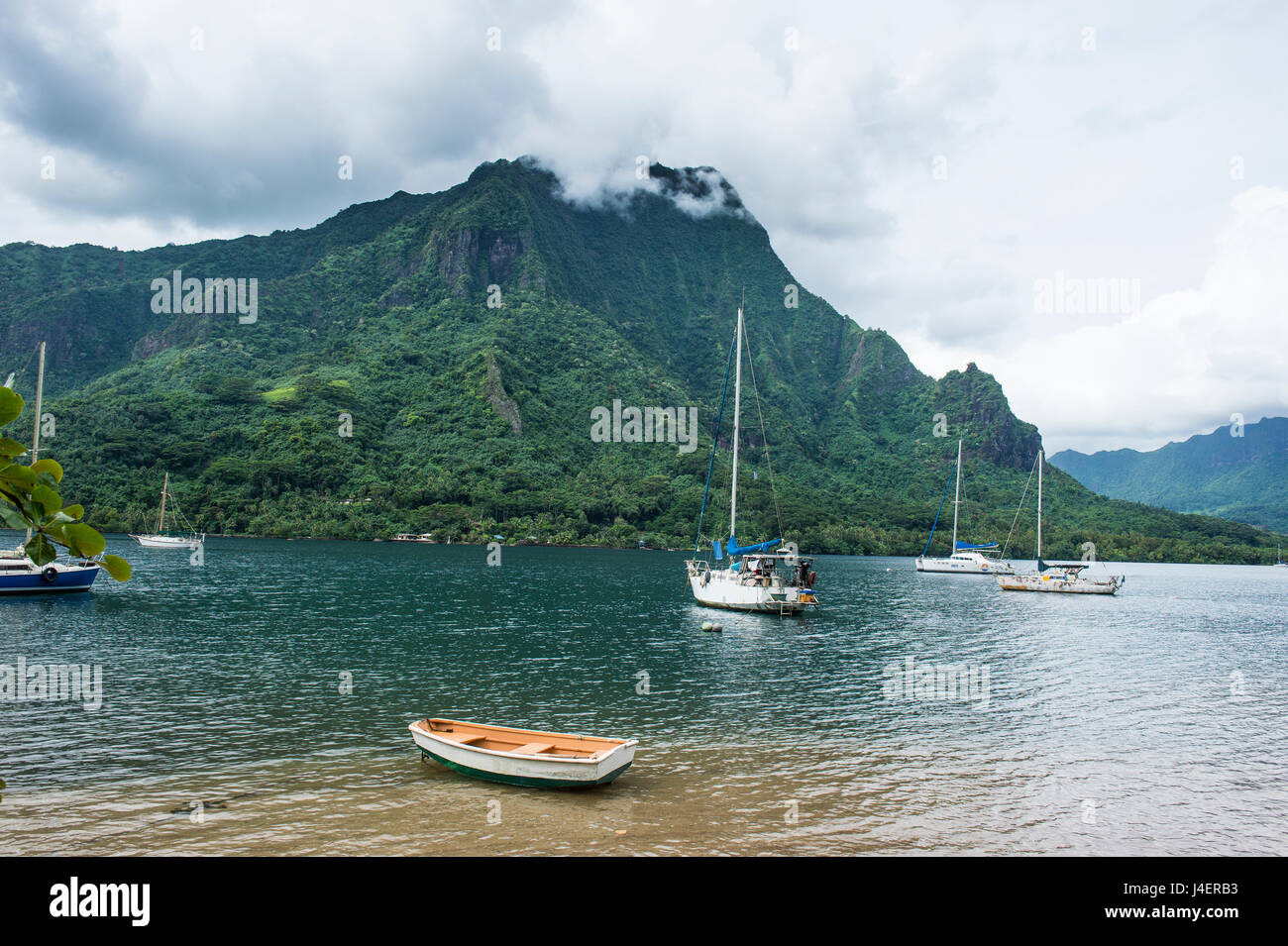 Polynesia boat hi-res stock photography and images - Alamy