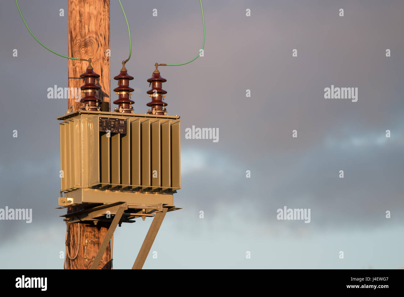 Electricity transformer uk hi-res stock photography and images - Alamy