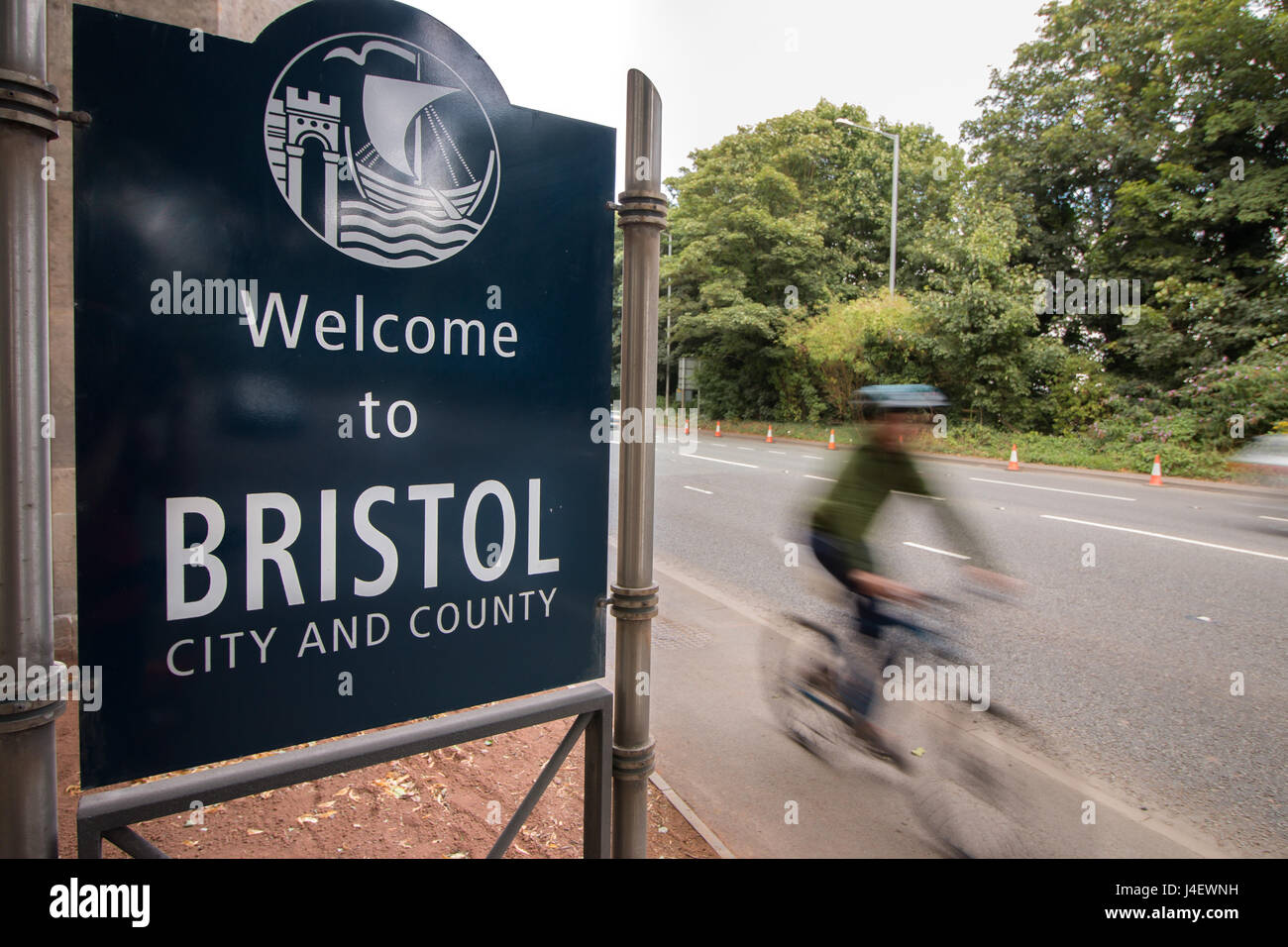 Welcome to bristol city and county sign hi-res stock photography and ...