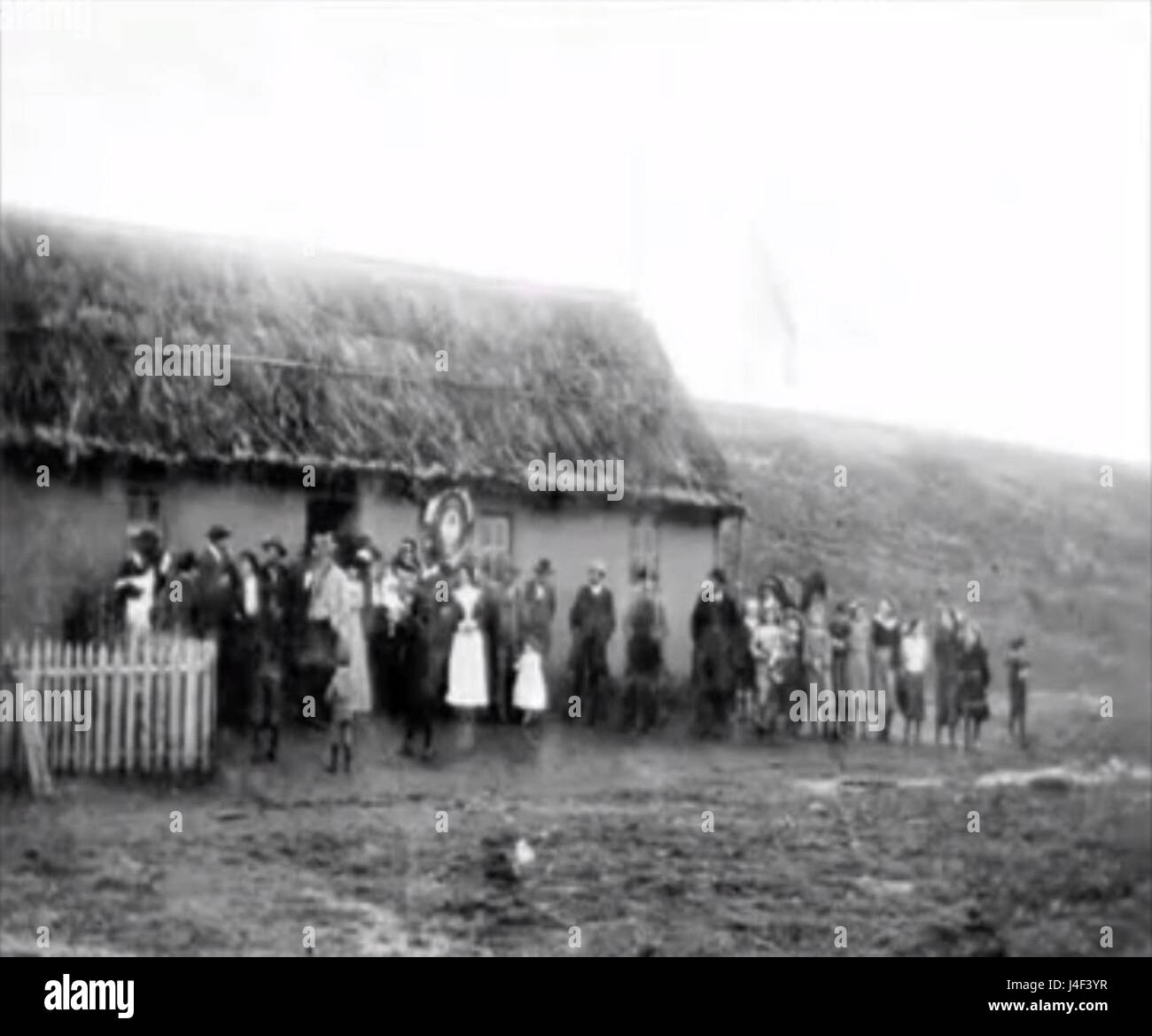 *Escuela Corintos Trevelin* was a school located in the town of ...