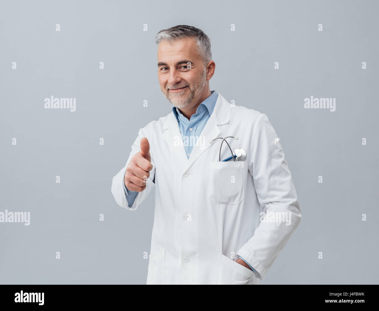 Doctor thumbs up hi-res stock photography and images - Alamy