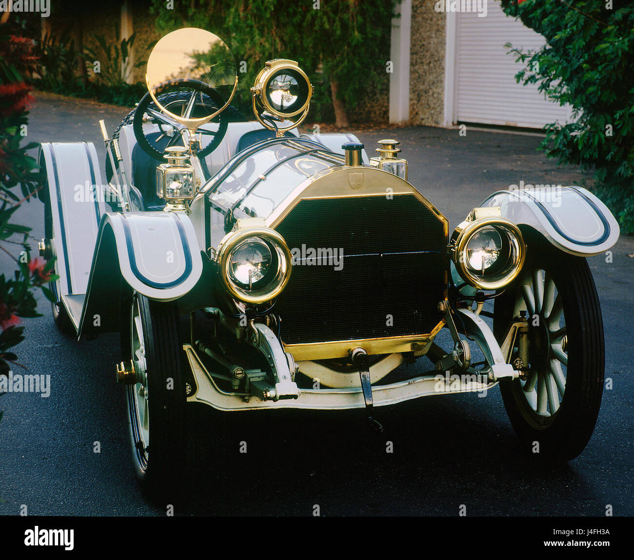 White mercer hi-res stock photography and images - Alamy