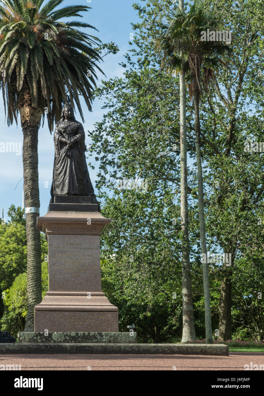 Auckland, New Zealand - March 5, 2017: Black metal statue of Queen ...